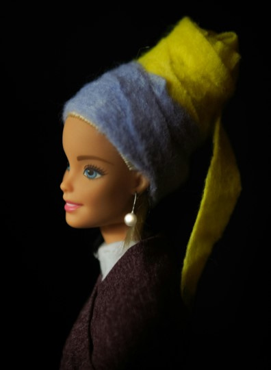 Customizing Fashion Dolls: A Beginner’s Guide to Doll Makeovers - Akamatra
